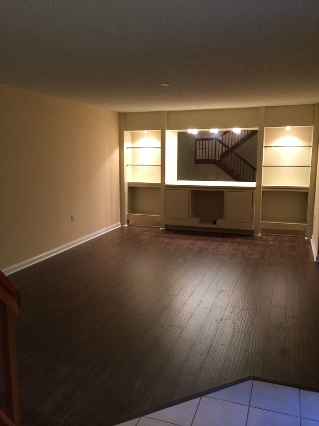 8008 80th Way - 8008 80th Way West Palm Beach FL 33407 | Apartment Finder