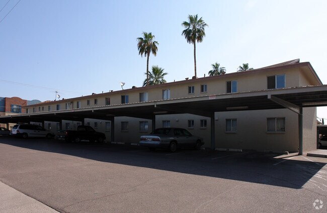 Darwin - 2930 N 35th St Phoenix AZ 85018 | Apartment Finder