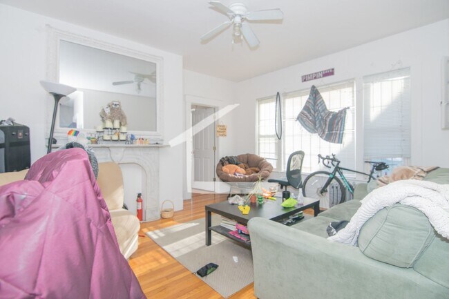 PACKARDS CORNER 4 BED for BU $1200 PER PERSON UTILITIES INCLUDED - 70 ...