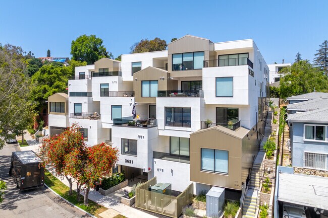 The Regal - 3657 N Regal Pl Los Angeles CA 90068 | Apartment Finder