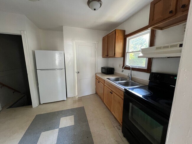 Introducing our newly remodeled 2 Bed 1 Ba... - 2108 N Underhill St ... Introducing our newly remodeled 2 Bed 1 Ba... - 2108 N Underhill St ...