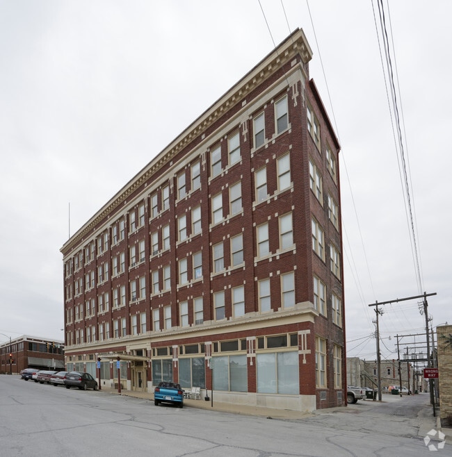 Courthouse Square Apartments - 235 S Main St Ottawa KS 66067 ...