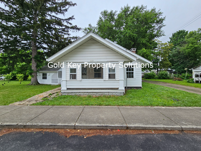 Very Nice 2 BR 1 BA House with Huge Baseme... - 421 Chase St Anderson ...