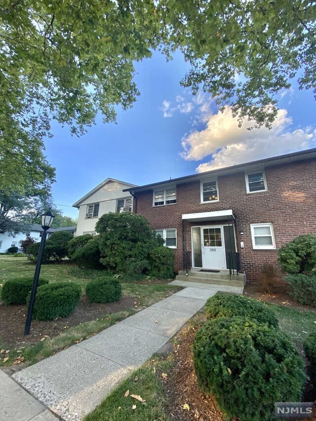 36-15 Northern Dr - 36-15 Northern Dr Fair Lawn NJ 07410 | Apartment Finder