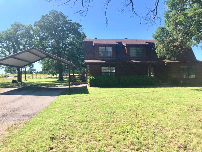 FFOR LEASE in BROCK! 3 BR- 2 BA - 2 Car Carport + Loft + Office - 2,256 ...