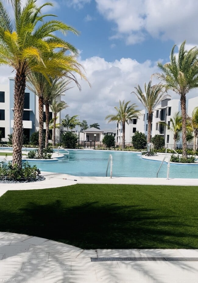 3 br, 2 bath Condo - 4590 W 12th Ave NUEVO... - 4590 W 12th Ave Hialeah ...