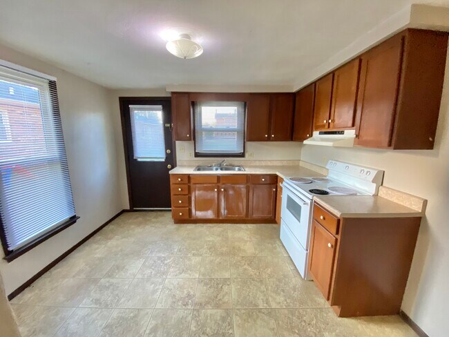 212 N Main St - 212 N Main St Arcanum OH 45304 | Apartment Finder