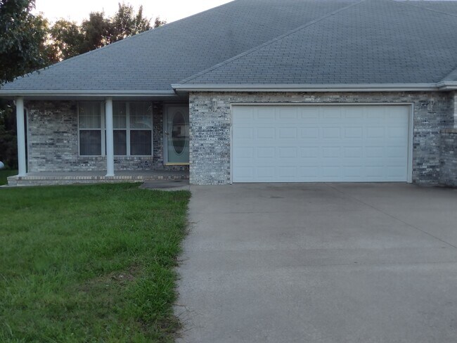 1319 Deadra Dr - 1319 Deadra Dr Lebanon MO 65536 | Apartment Finder