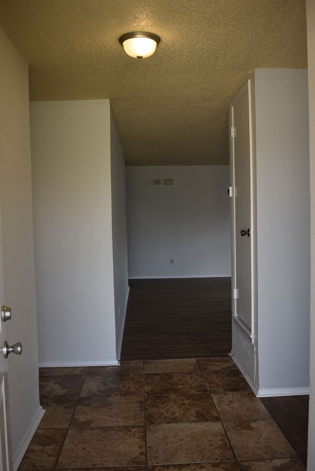Cute Home - 3 Bedroom, 2 bath with No carpet - 2900 Cinco Dr Killeen TX ...