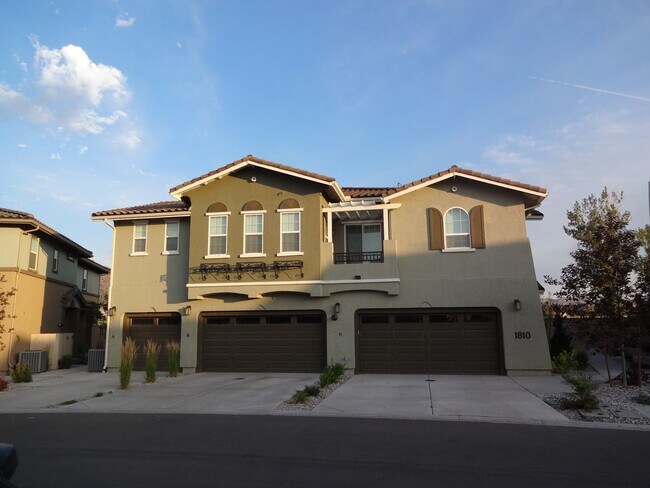 Almost NEW Townhome Damonte Ranch - 9155 Double Diamond Pkwy Reno NV ...