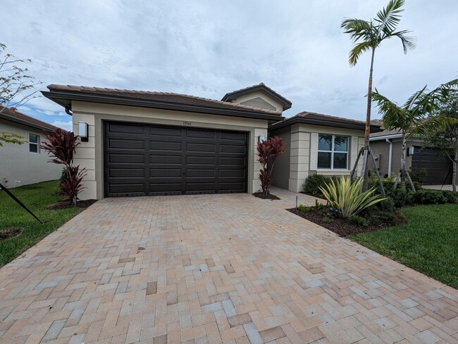 13541 SW Oceanus Blvd - 13541 SW Oceanus Blvd Port Saint Lucie FL 34987 ...