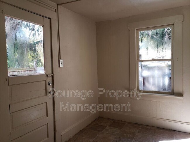 351 N Hamilton St - 351 N Hamilton St Painted Post NY 14870 | Apartment ...