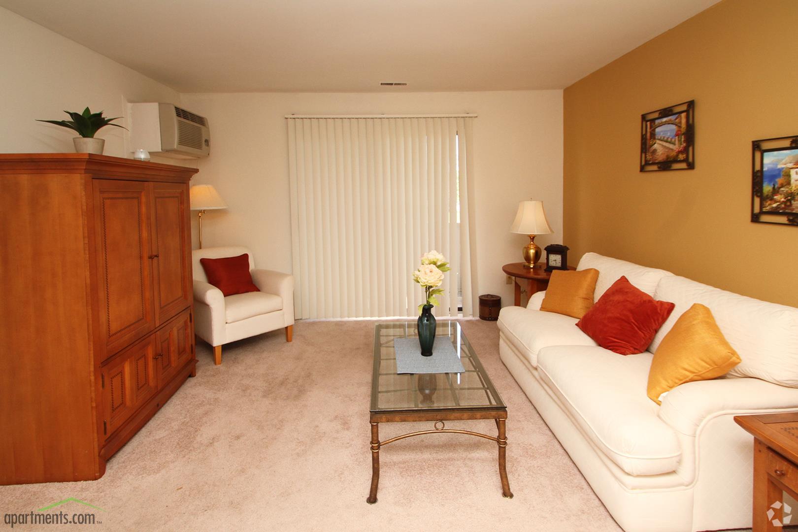 Rivers Edge Apartments - 504 Maplebrook Ln Waterford MI 48327 ...
