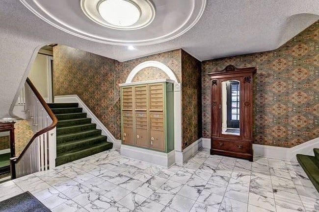 Condo in Downtown Seattle - Near Harborview - 403 Terry Ave Seattle WA ...