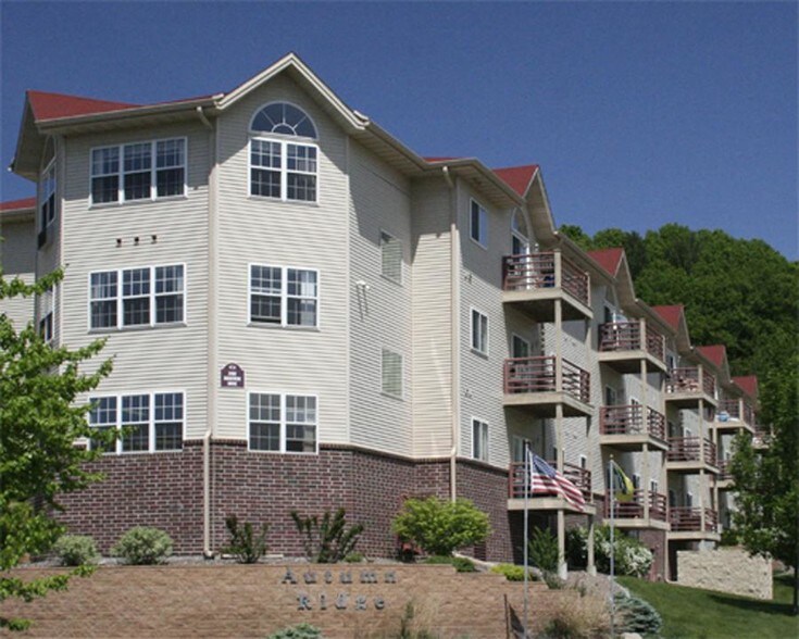 Autumn Ridge - 2390 Ridgeview Dr Eau Claire WI 54701 | Apartment Finder