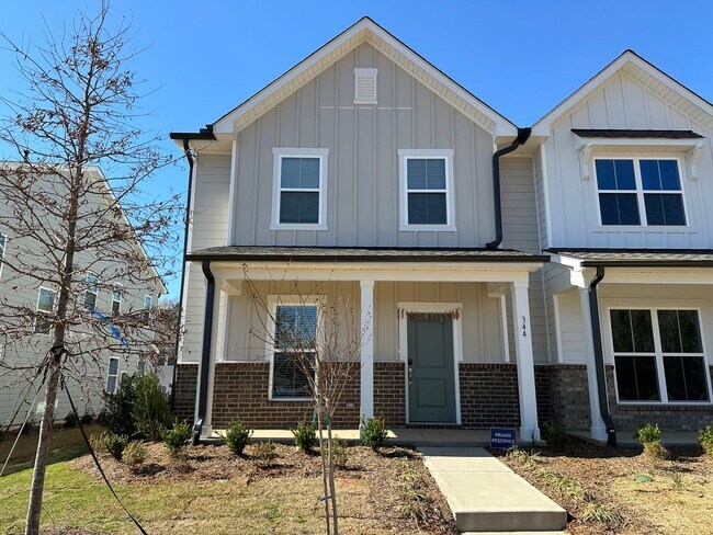 NEW Construction 3 Bed | 2.5 Bath End Unit... - 344 Abbots Ml Dr ...