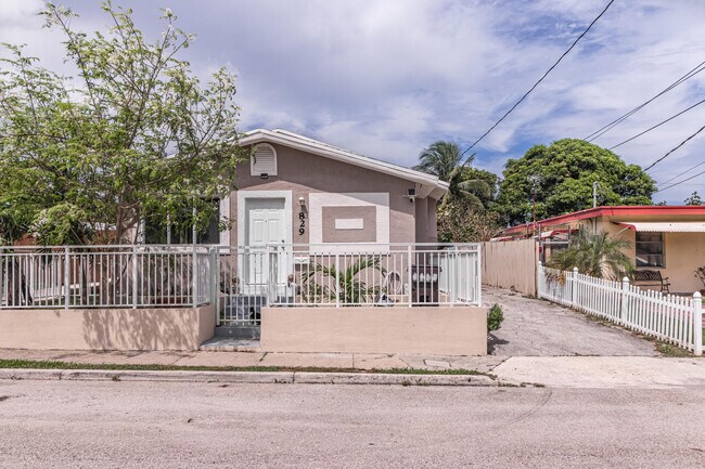 829 Kaye Street West Palm Beach Fl 33405 - 829 Kaye St West Palm Beach FL 33405 | Apartment Finder