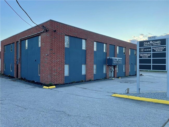 1370 Cranston St - 1370 Cranston St Cranston RI 02920 | Apartment Finder