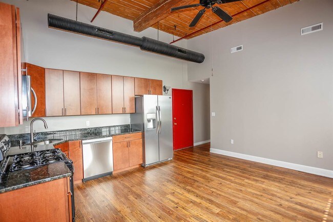 470 Silver St - 470 Silver St Manchester NH 03103 | Apartment Finder