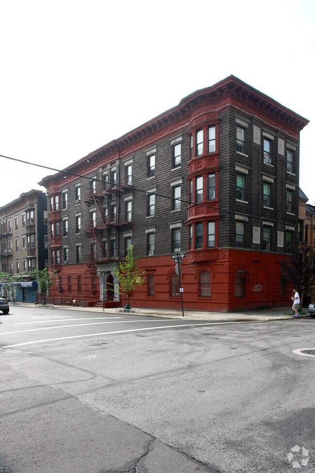 834 E 155th St - 834 E 155th St Bronx NY 10455 | Apartment Finder