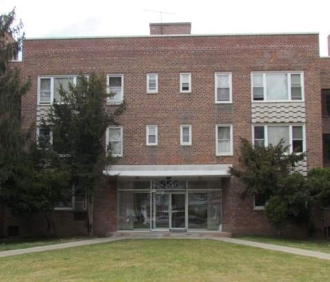 555 Front Street - 555 Front St Hempstead NY 11550 | Apartment Finder