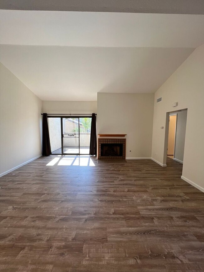 1 Bedroom-1.5 Bathroom Single Story Condo;... - 3681 Avocado Village Ct ...