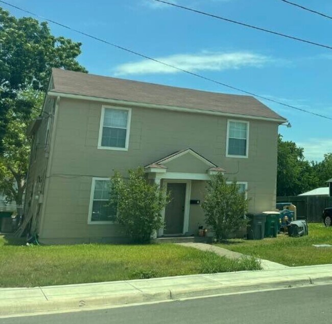 1508 N Cameron St - 1508 N Cameron St Victoria TX 77901 | Apartment Finder