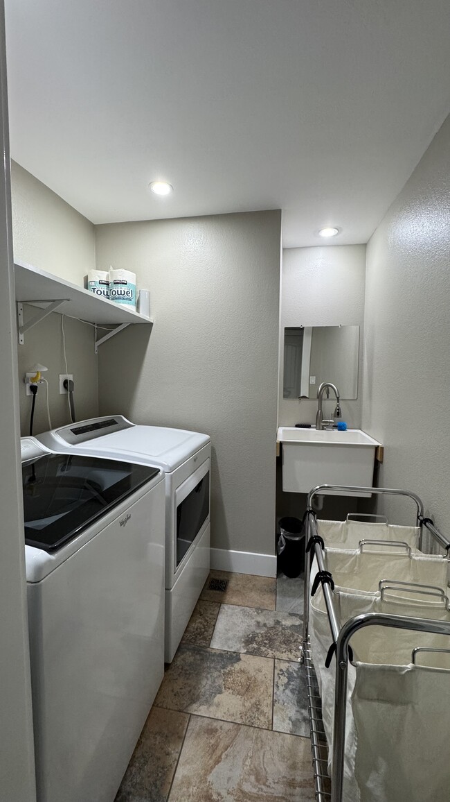 505 Mt Hood Dr SW - 505 Mt Hood Dr SW Issaquah WA 98027 | Apartment Finder