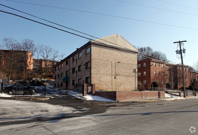 4180 Livingston Rd SE - 4180 Livingston Rd SE Washington DC 20032 ...