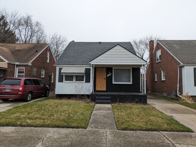 19752 Goulburn 3 bed/2bath with formal din... - 19752 Goulburn Ave ...