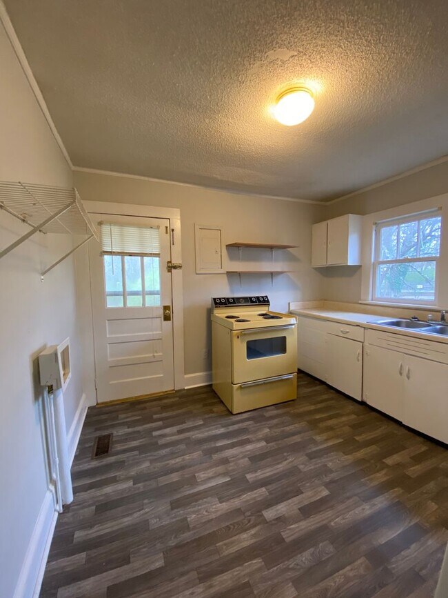 1018 B Corbin Street - 1018 Corbin St Oxford AL 36203 | Apartment Finder