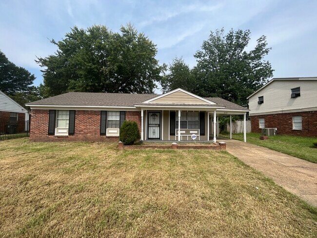 HALF OFF FIST MONTHS RENT! - 3135 Castleman St Memphis TN 38118 ...
