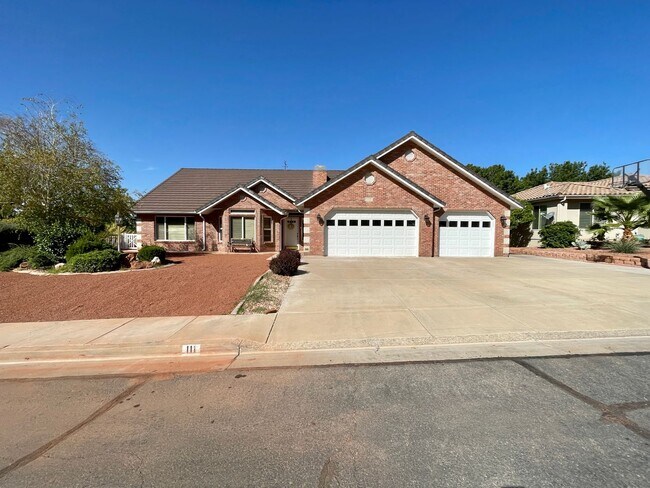 4-Bedroom Home Plus Den and Detached Casit... - 111 N 1100 W St. George ...