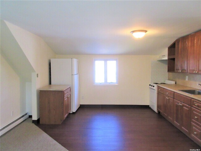 55 Dulittle St - 55 Dulittle St North Babylon NY 11703 | Apartment Finder