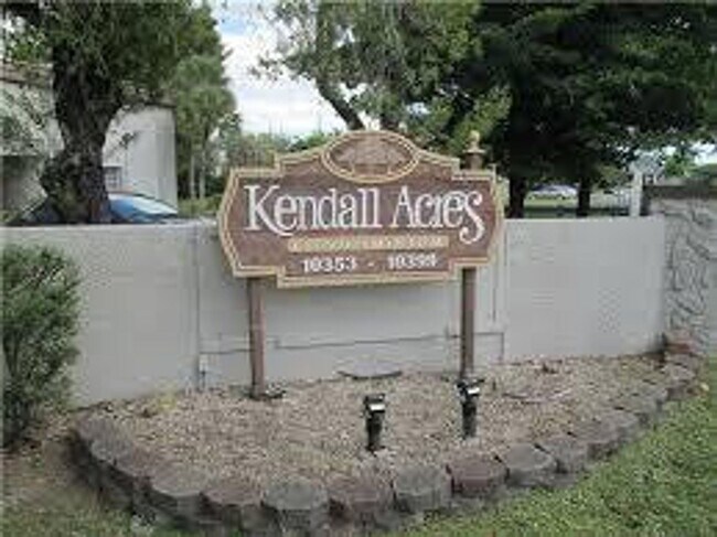 1 br, 1 bath House - 10387 N Kendall Drive... - 10387 N Kendall Dr ...