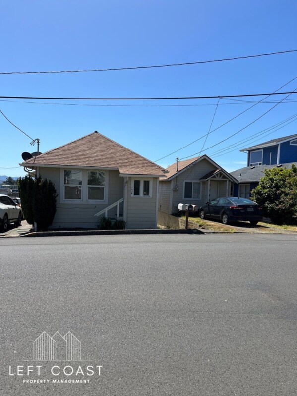 443 Southwest 7th Street - 443 SW 7th St Newport OR 97365 | Apartment ...