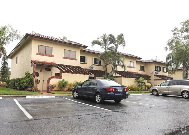 Sunblest Townhomes - 4775 NW 89th Ave Sunrise FL 33351 | Apartment Finder