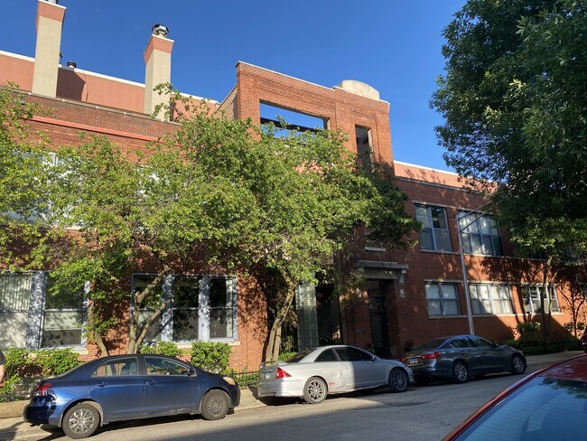 525 N Ada St - 525 N Ada St Chicago IL 60642 | Apartment Finder