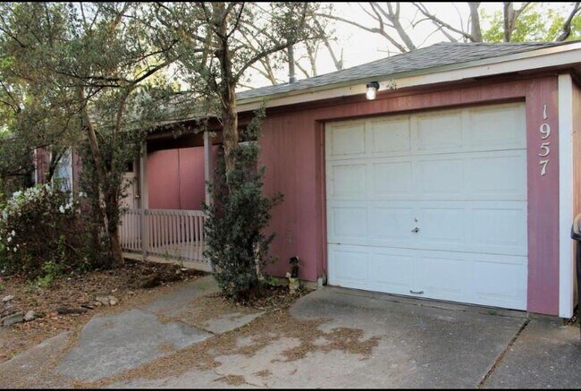 1957 Pech Rd - 1957 Pech Rd Houston TX 77055 | Apartment Finder