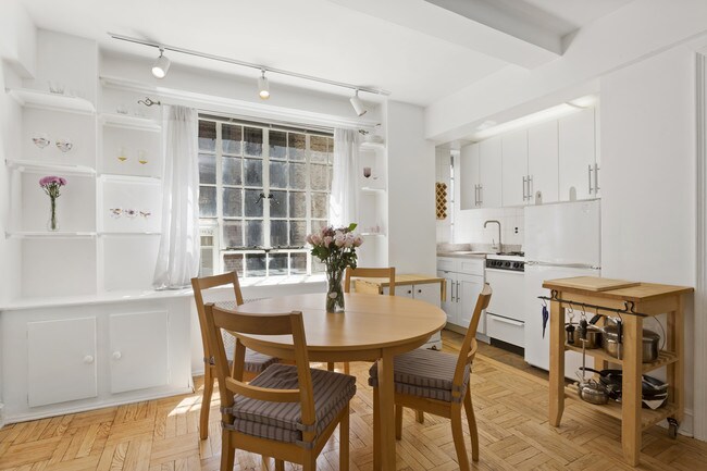 14040 TENANTS CORP - 140 E 40th St New York NY 10016 | Apartment Finder