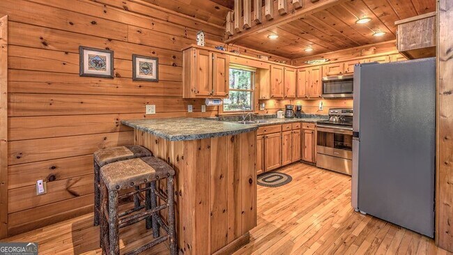 348 The Forest Has Eyes - 348 The Forest Has Eyes Blue Ridge GA 30513 ...