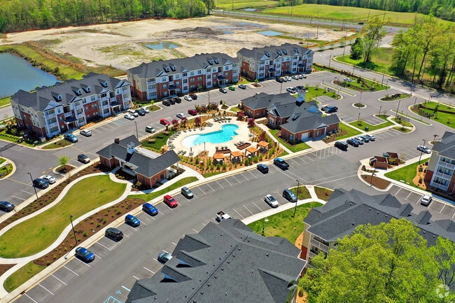 Clairmont At Jolliff Landing Apartments