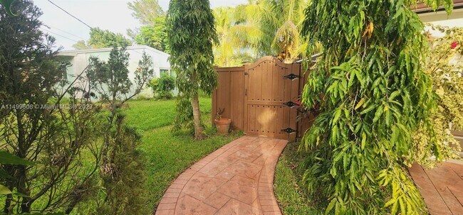 6381 SW 63rd Ct - 6381 SW 63rd Ct South Miami FL 33143 | Apartment Finder