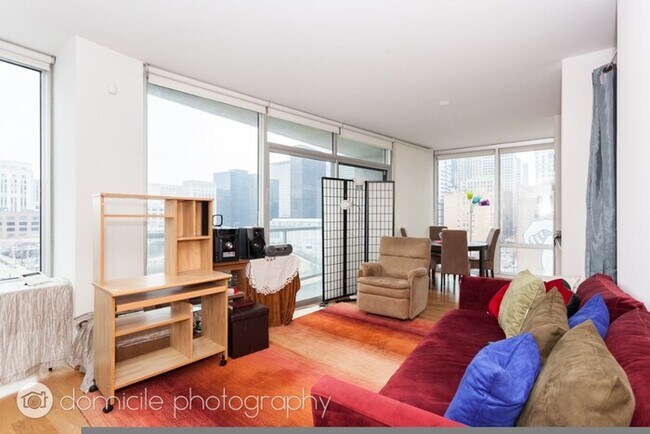 Wonderful One Bedroom With Easy Access P 611 S Wells St Chicago Il 60607 Apartment Finder