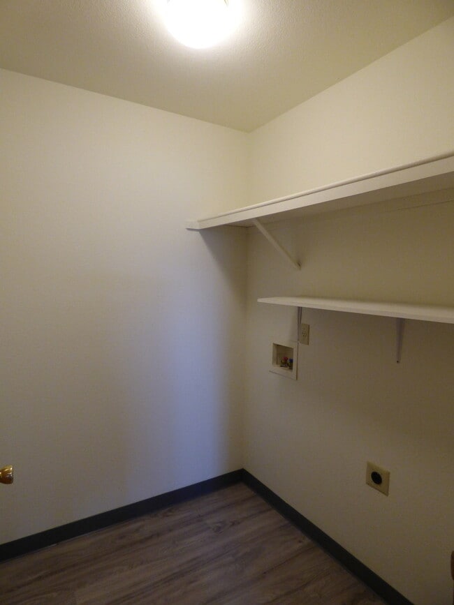 Beautiful 2 Bed/1 Bath Ranch Style Townhome! - 1787 Kokanee Ct Loveland ...