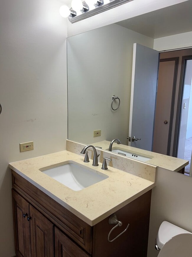 One Bedroom at the Marco Polo - 2333 Kapiolani Blvd Honolulu HI 96826 ...