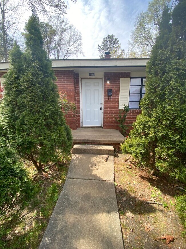 tower - 1001-1003 Tower St Raleigh NC 27607 | Apartment Finder