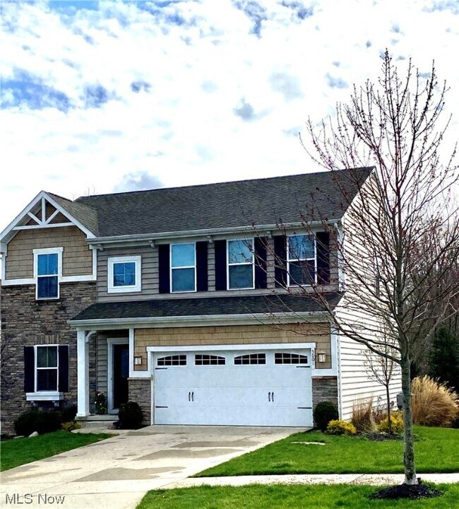 5001 Hidden Hollow Ct - 5001 Hidden Hollow Ct Peninsula OH 44264 ...