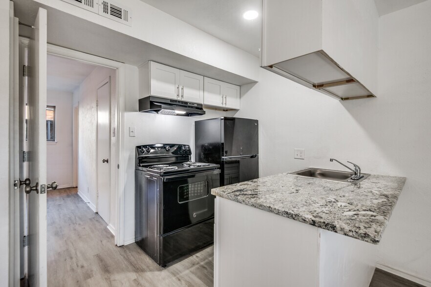 University Place - 911 Bernard St Denton TX 76201 | Apartment Finder