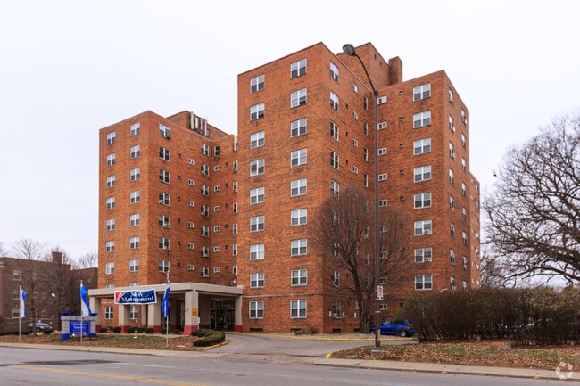 Meridian Towers Apartments - 3710 N Meridian St Indianapolis IN 46208 ...